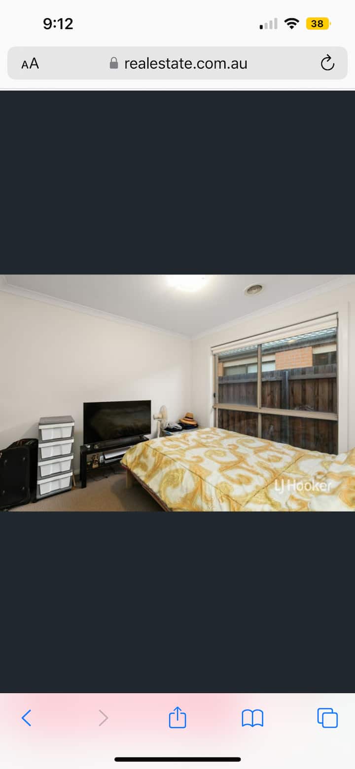 4 Bedroom Beautiful House - Bacchus Marsh