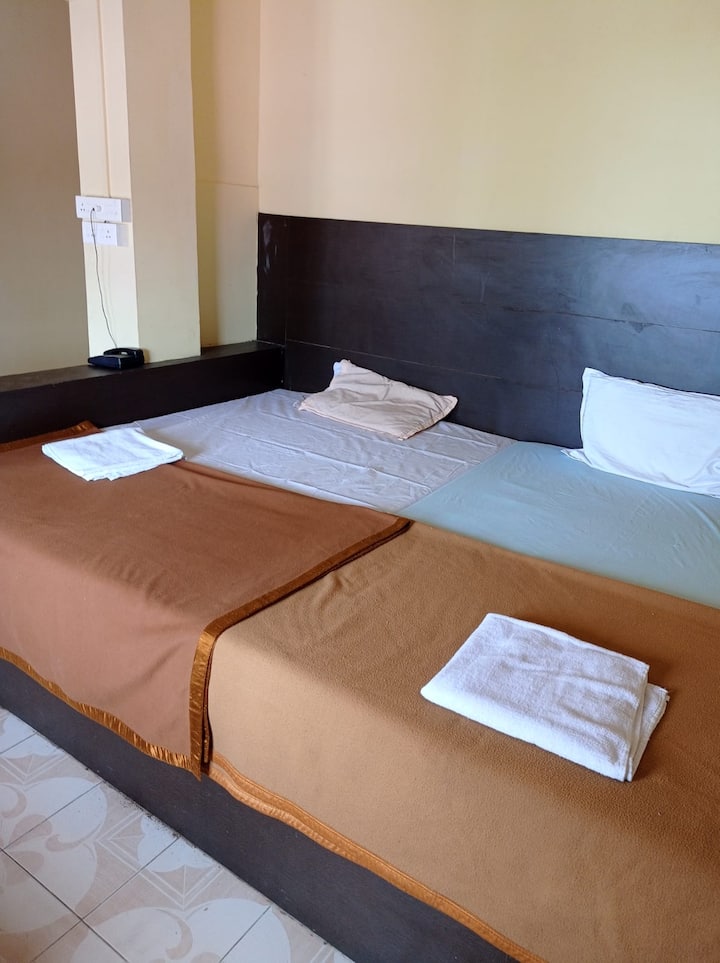 Pearl Marine. Private Room. Sea-view. For 4 Guests - Port Blair