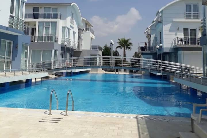 Home Mermaid 1+1 Müstakil Olimpik Ortak Havuzlu - Belek