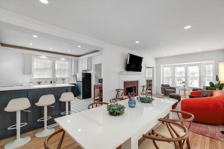 Historic Indian Village 4br • Free Parking - Hamtramck, MI