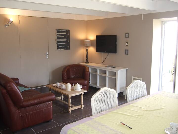 Calme Au Centre Bourg - Pointe du Raz