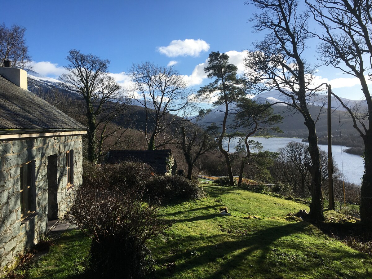 Idyllic cottage hideaway with spectacular views. - Houses for Rent in ...