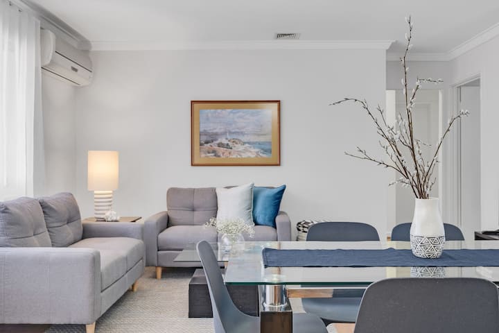 Cosy 3 Br Kardinya Family Home - Mount Pleasant