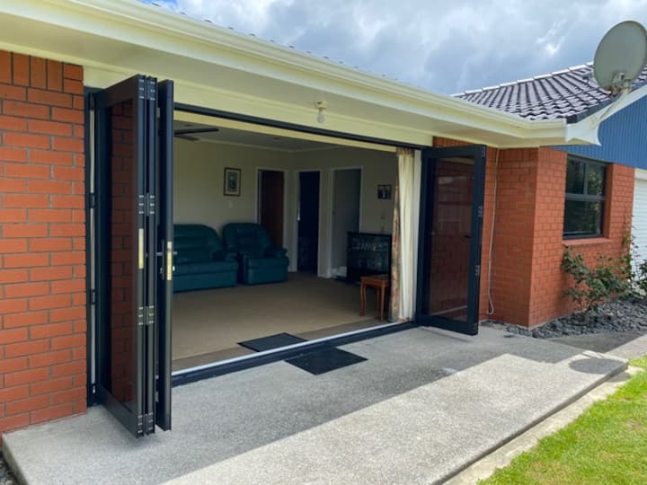 Great Location Whangamata - Whangamatā