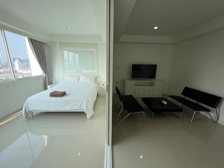 Panoramic City View 2 Bedroom 171 - Bangkok