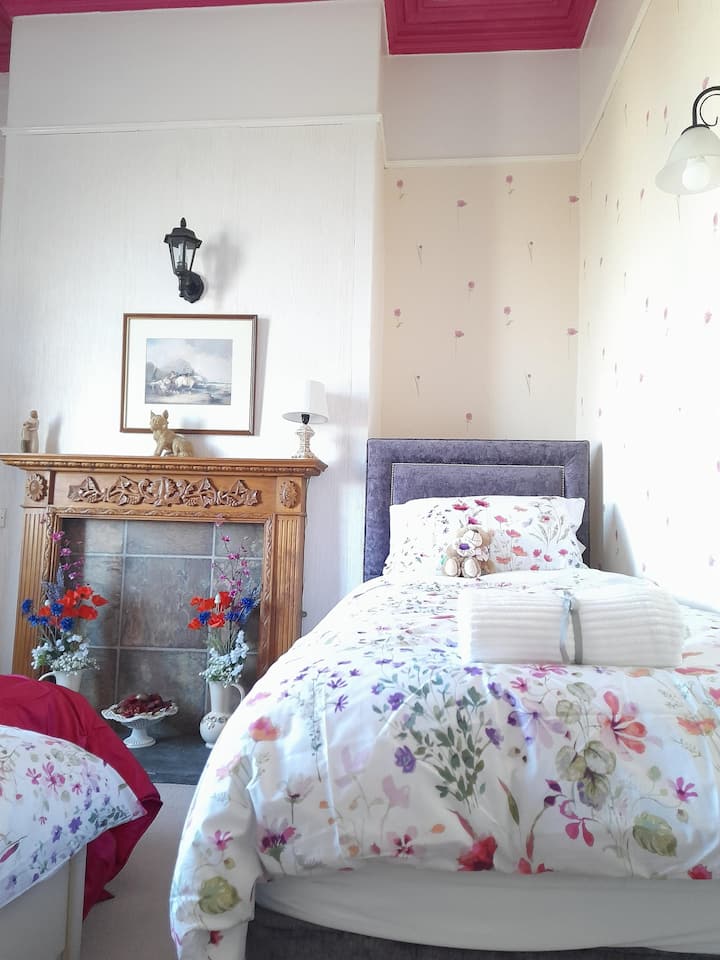 Lynn's Place - Southport