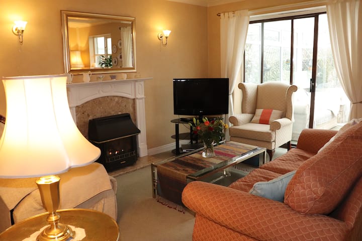 Cosy House Lovely Conservatory - Clitheroe