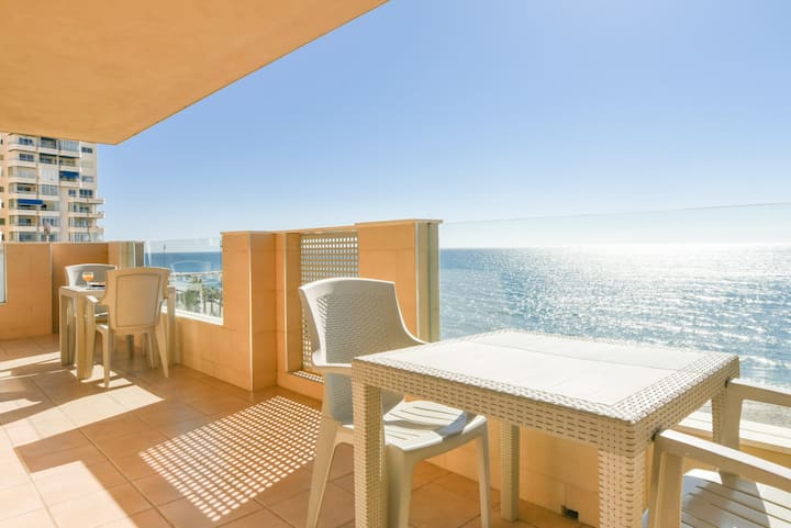 Apartamento De 2 Dormitorios Vista Al Mar - Fuengirola
