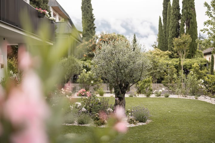 Villa M - Apartment Rosa - Lana