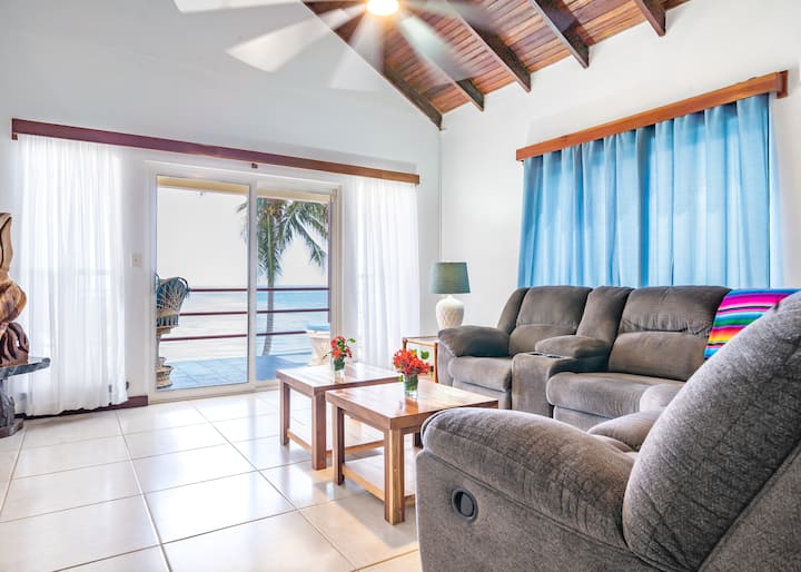 Breezy Oceanfront Condo-unit 404 - Belize