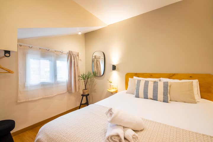 Hotel Donosti - Double Room With Private Bathroom - San Sebastián
