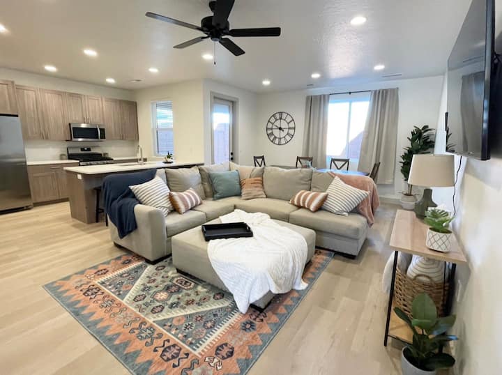 Brand New Family Getaway! - St. George, UT