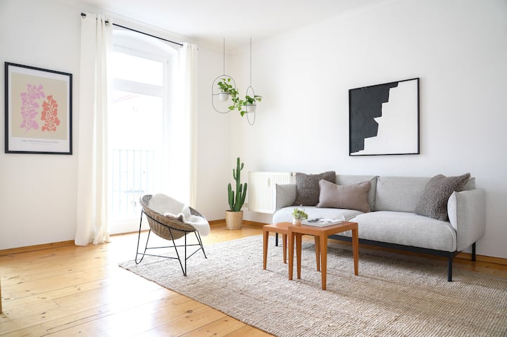 Schöne 2,5-zimmer Altbauwohnung In Top-lage - Berlín