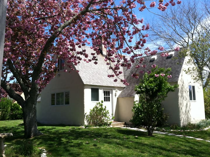 Montauk Cottage - Montauk, NY