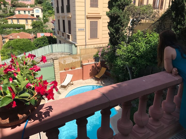 Villa De Ville, à Menton, Entière, Piscine. - Cap-d'Ail