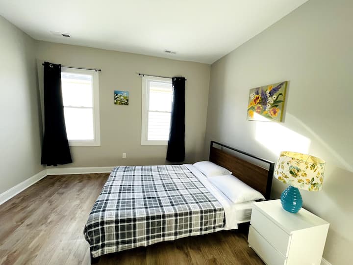 Spacious 3 Bedroom Apartment - Richmond, VA