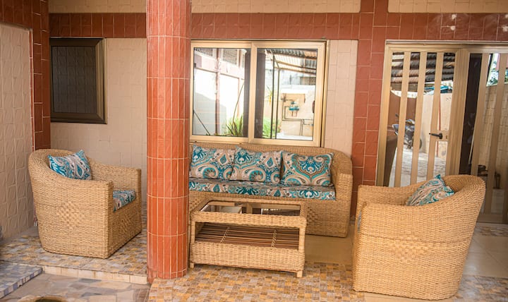 Belle Maison De Ville Cotonou Fidjrosse Plage - Cotonou
