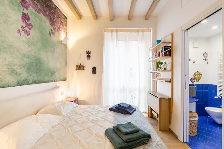Charming Apt 2camere + 2bagni Vicino Centro-metro - Milano