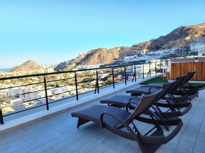 Penthouse With Private Rooftop, Jacuzzi And Views - Cabo San Lucas