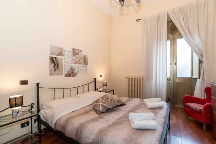 Piazza Statuto Comfy Apt - With 2 Balconies - Turin