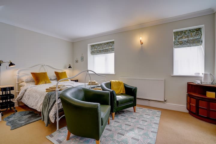 Coastal Saltmarsh Guest Room (North Norfolk) - Wells-next-the-Sea