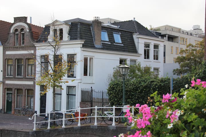 Leiden City Appartement - ライデン
