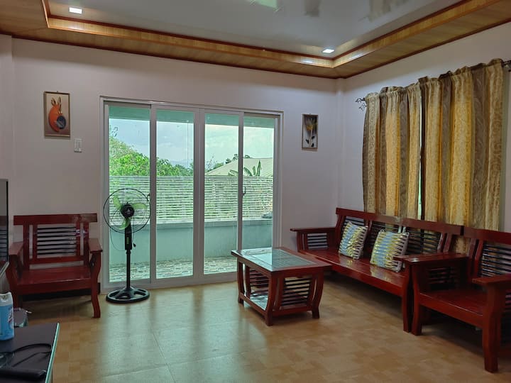 Coco's 3 Bedroom Apartment Unit - Sual