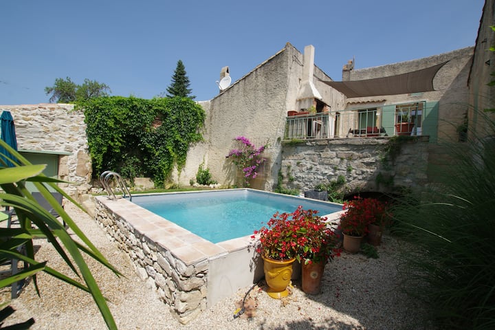 Maison 3 Chambres, 7 Pers, Piscine Privée - France