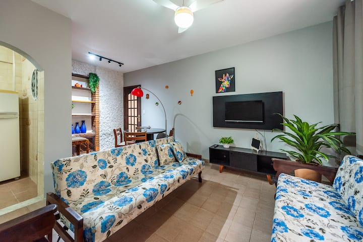 Apto A 200m Da Praia | 3 Min A Pé| Wi-fi | Garagem - Guarujá