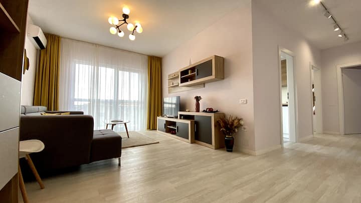 Chic & Cozy Family Apartment - Oradea