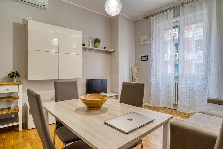 3 Appartamenti In Stazione Centrale - Balcone - Milano