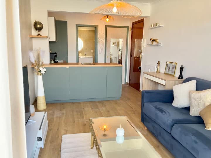 Studio Cosy à 5 Min Des Plages - Saint-Laurent-du-Var