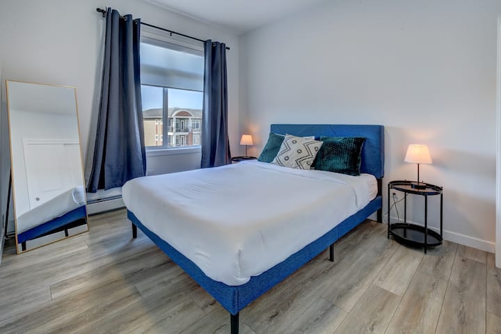 Heated Parking | We Love Midterm Stays | 2bd 1.5ba - Calgary