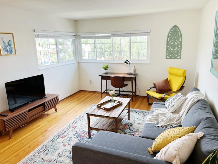 Peaceful 2 Bedroom Upstairs Unit! - El Cerrito - San Diego