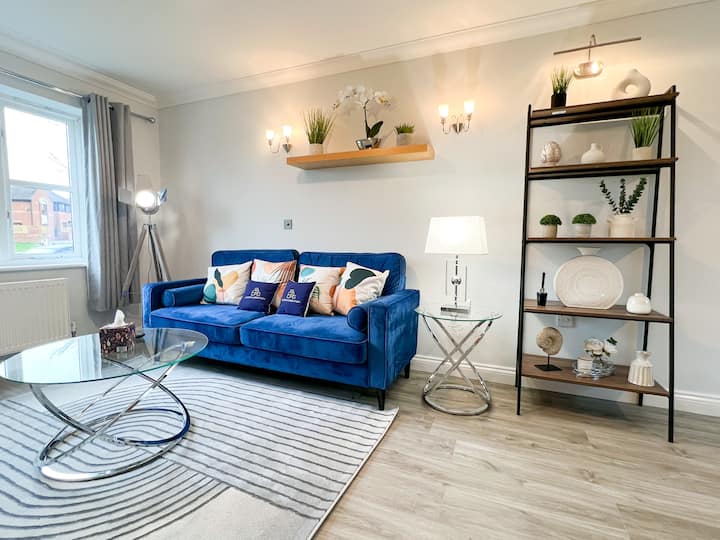 2 Bedroom Flat, Free Parking & Wifi - Milton Keynes
