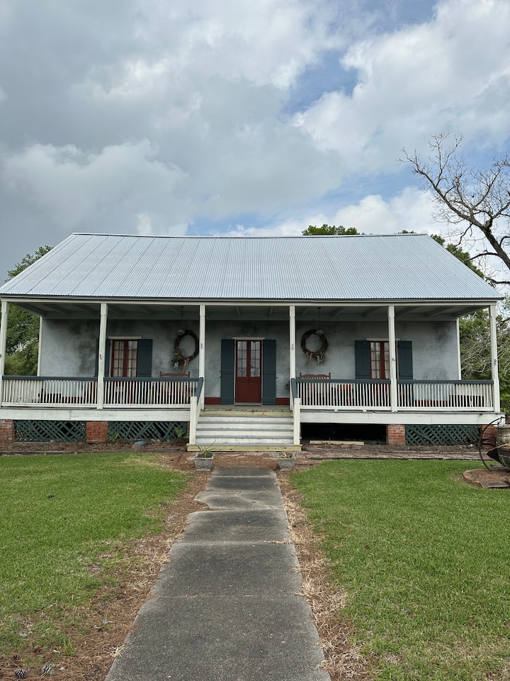 The Roseate Spoonbill Suite With Private Bathroom - Breaux Bridge
