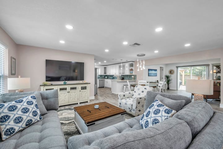 Spacious Home Just Minutes From The Beach! - Indian Shores, FL