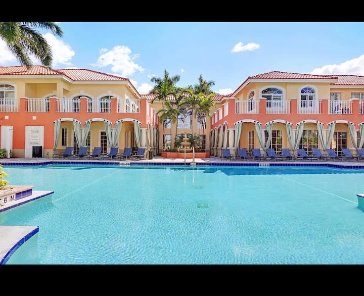 Luxury 2 Bd/2 Ba In Palm Beach - Palm Beach Gardens, FL