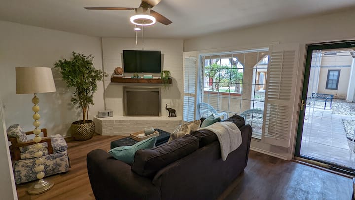 Cozy And Quiet Townhome - Midland, TX