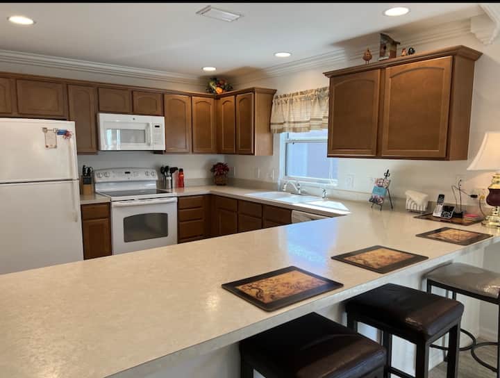 Pennecamp Villa Near Lake Sumter - The Villages, FL