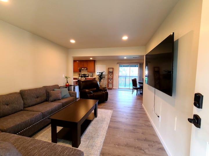 Newly Remodeled Charming Home! - Redding, CA