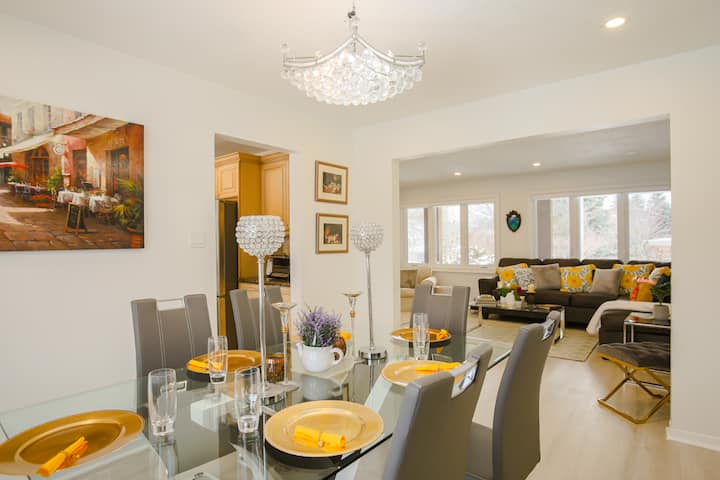 Entire Villa 6 Bedroom,4 Bath, Free Parking - Vaughan