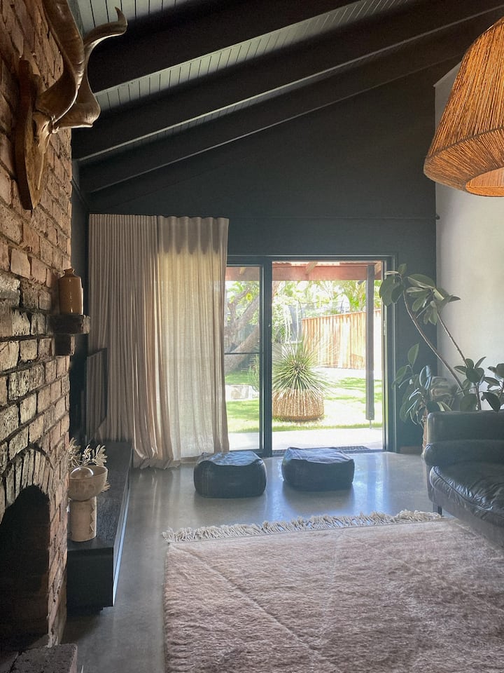 Main Base Byron - Byron Bay