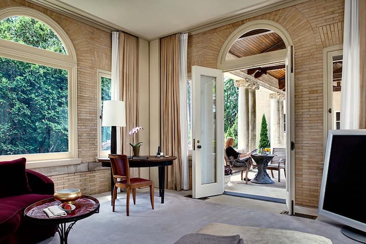Aviary Suite In Five-star Hotel - Lenox