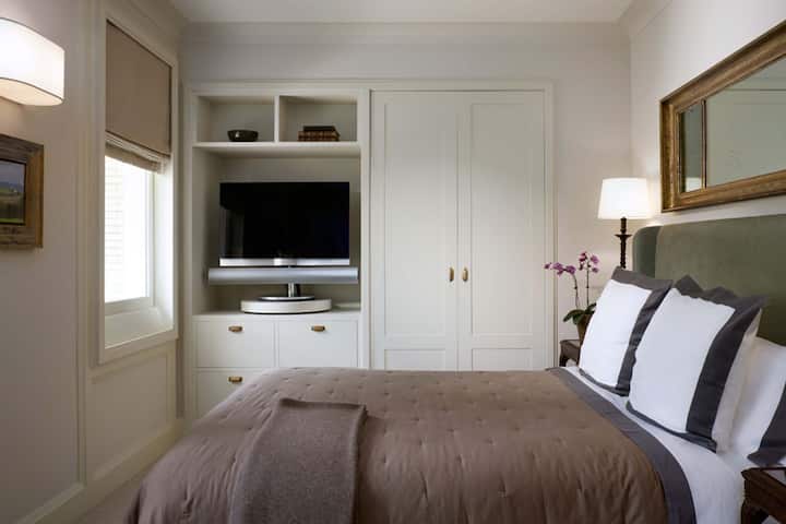 Superior Room In Five-star Hotel - Lenox, MA