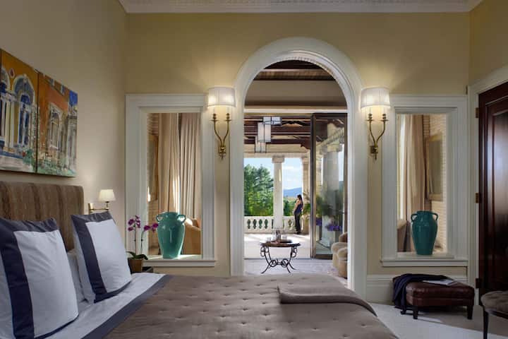 Terrace Suite In Five-star Hotel - Lee, MA