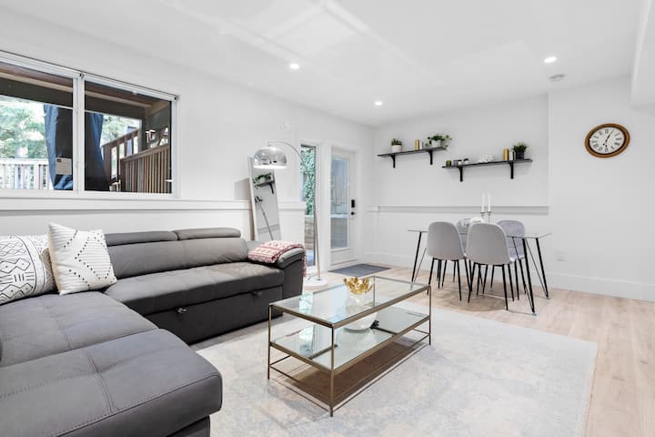 North Van Garden Suite: Spacious, Private, & Comfy - Chypre