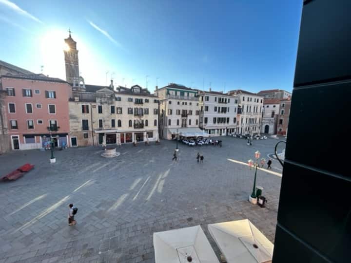 Santo Stefano Balcony - Venice