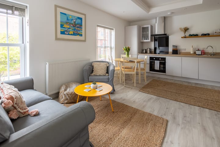 The Ramey, Upstairs 2 Bedroom Apartment - Cromer