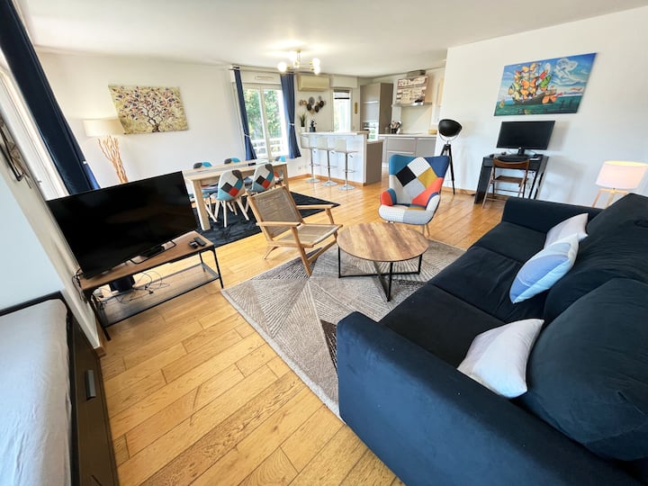 Appartement 84m² Avec 2 Parkings Privatifs - Juan-les-Pins